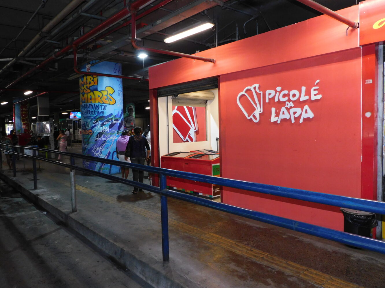 Pra refrescar a Estação da Lapa: Terminal de ônibus passa a contar com ...